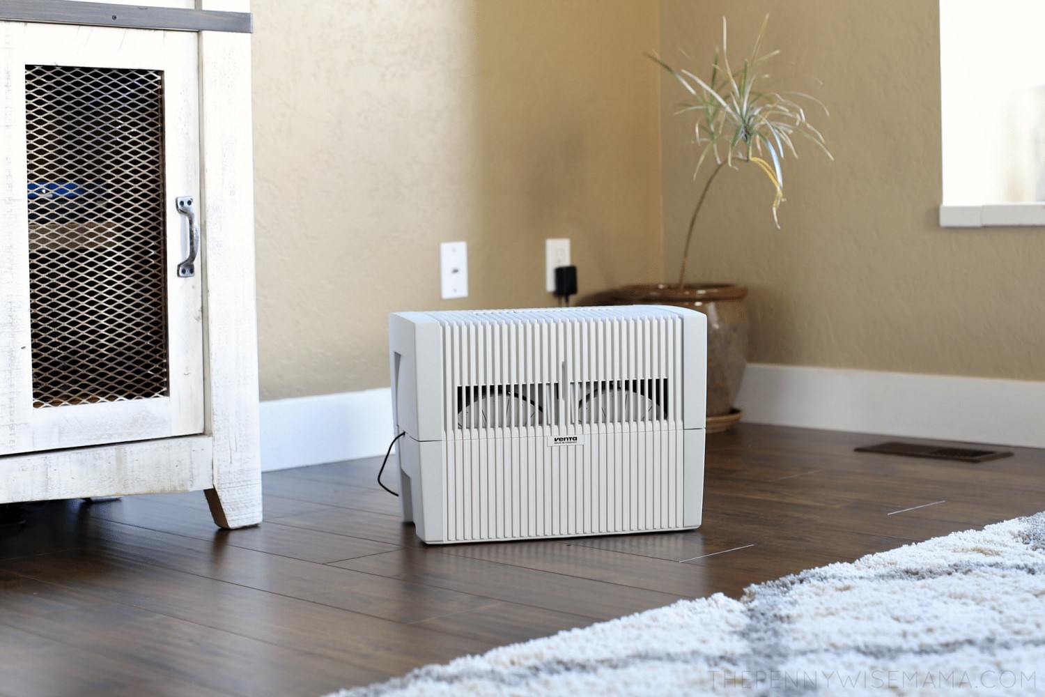 8 Best Humidifier and Air Purifier Combos Reviewed in Detail (Spring 2023)