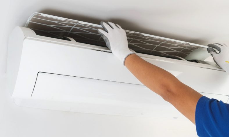 How to Clean an Air Conditioner: Complete Guide and Useful Tips