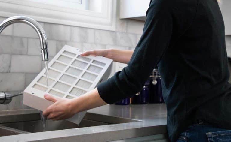 8 Best Air Purifiers for VOCs (Winter 2024) — The Complete Guide